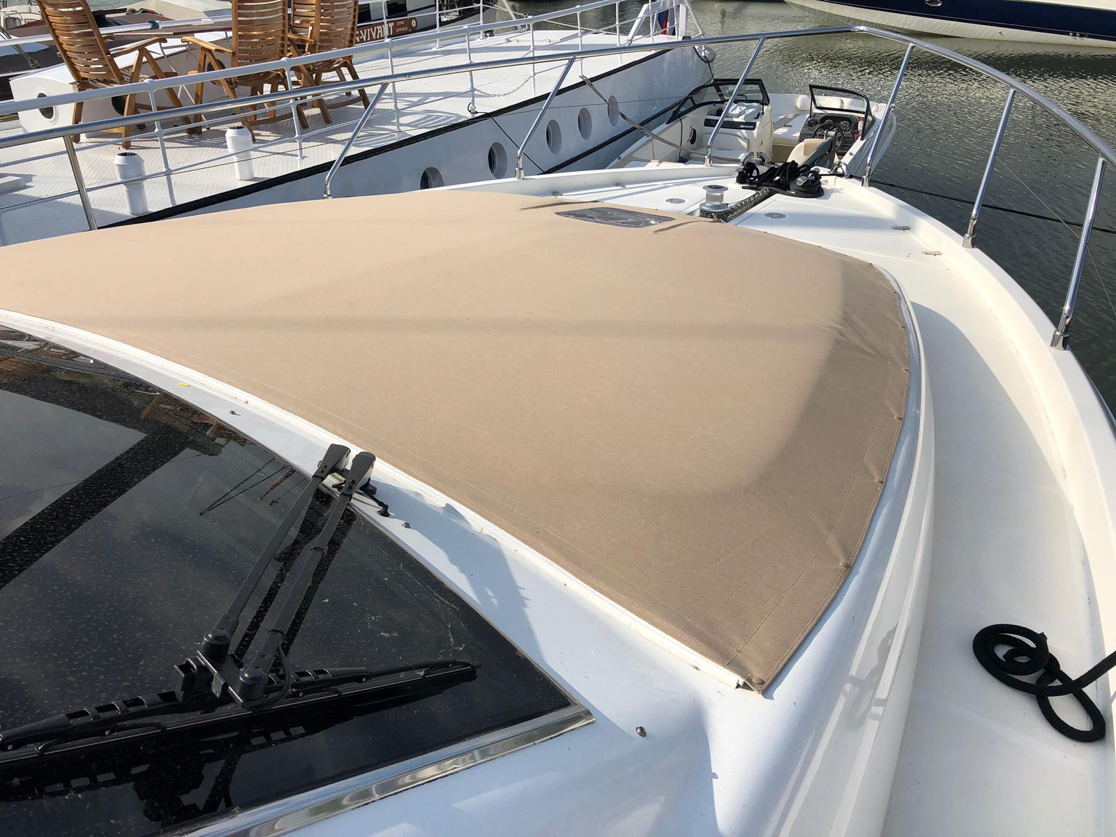 Ferretti 530 - Lengers Yachts: Luxury Yacht dealer Europe